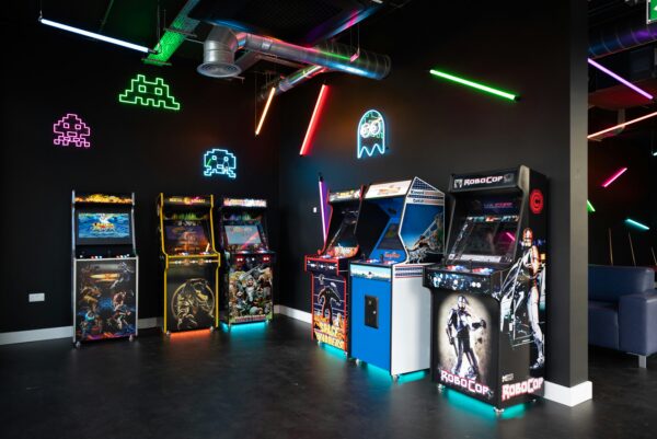 10 Creative Design Ideas for Custom Arcade Game Marquees - GM Tech