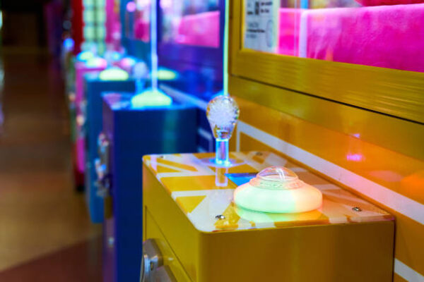 Claw Machine Price Guide: Should You Buy or Rent? - GM Tech
